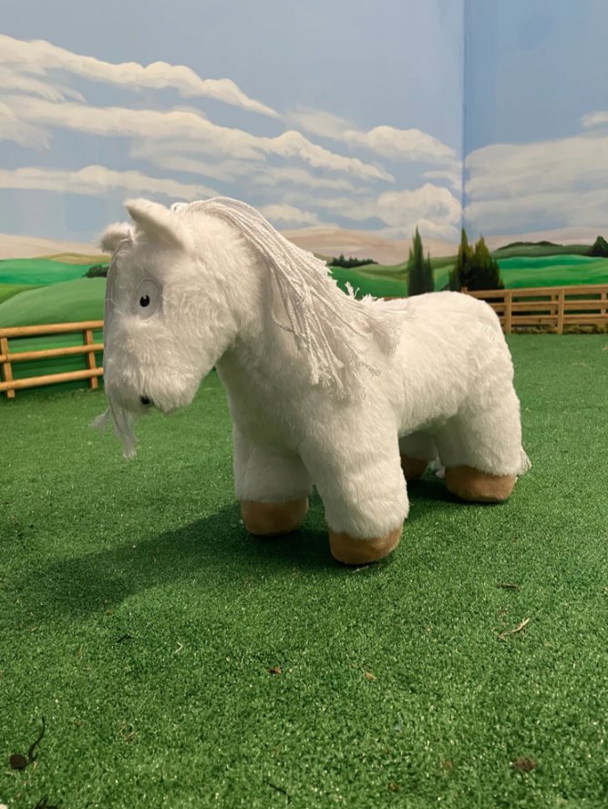 Crafty Ponies White Pony - Robinsons Equestrian