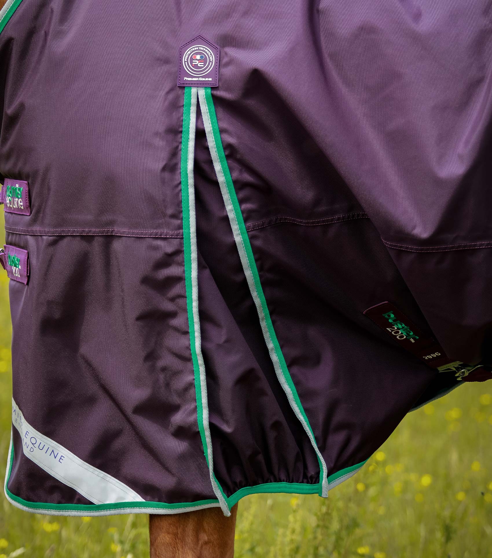 Buster 200g Turnout Rug with Snug-Fit Neck Cover - Robinsons Equestrian