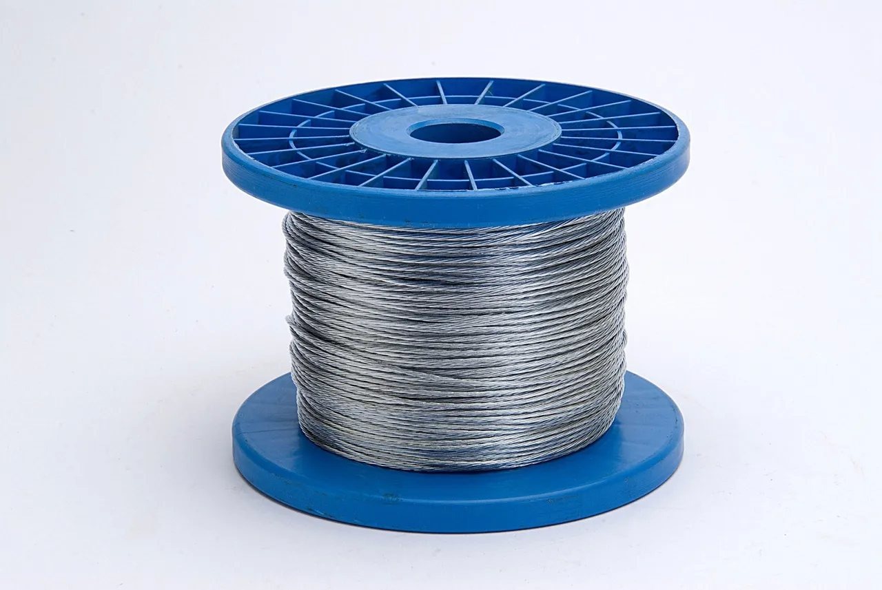 Stranded Elect. Fence Wire 200m - Robinsons Equestrian